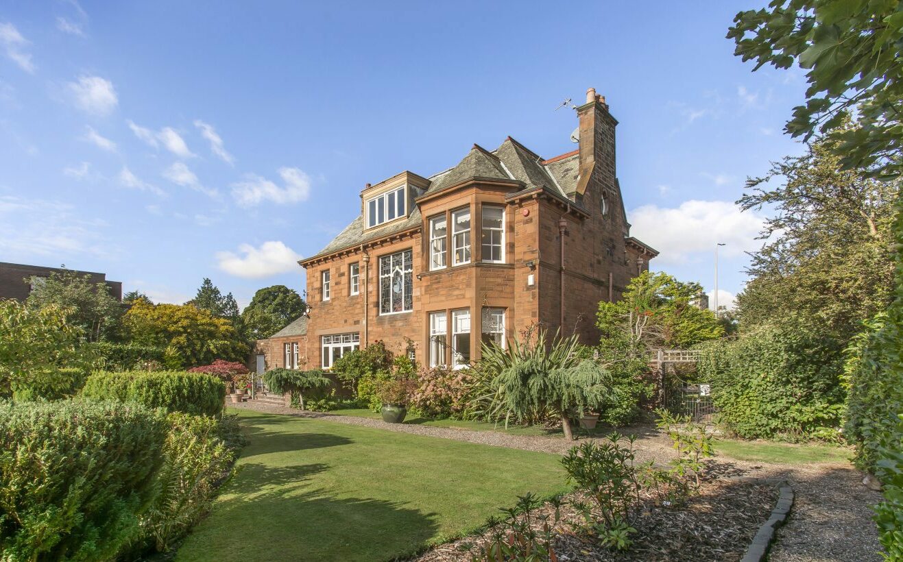 Victoria House is a beautiful home in the heart of Kirkcaldy