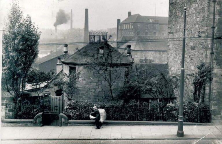 Frank Gilfeather: Dundee boxer's novel inspired by Lochee legend