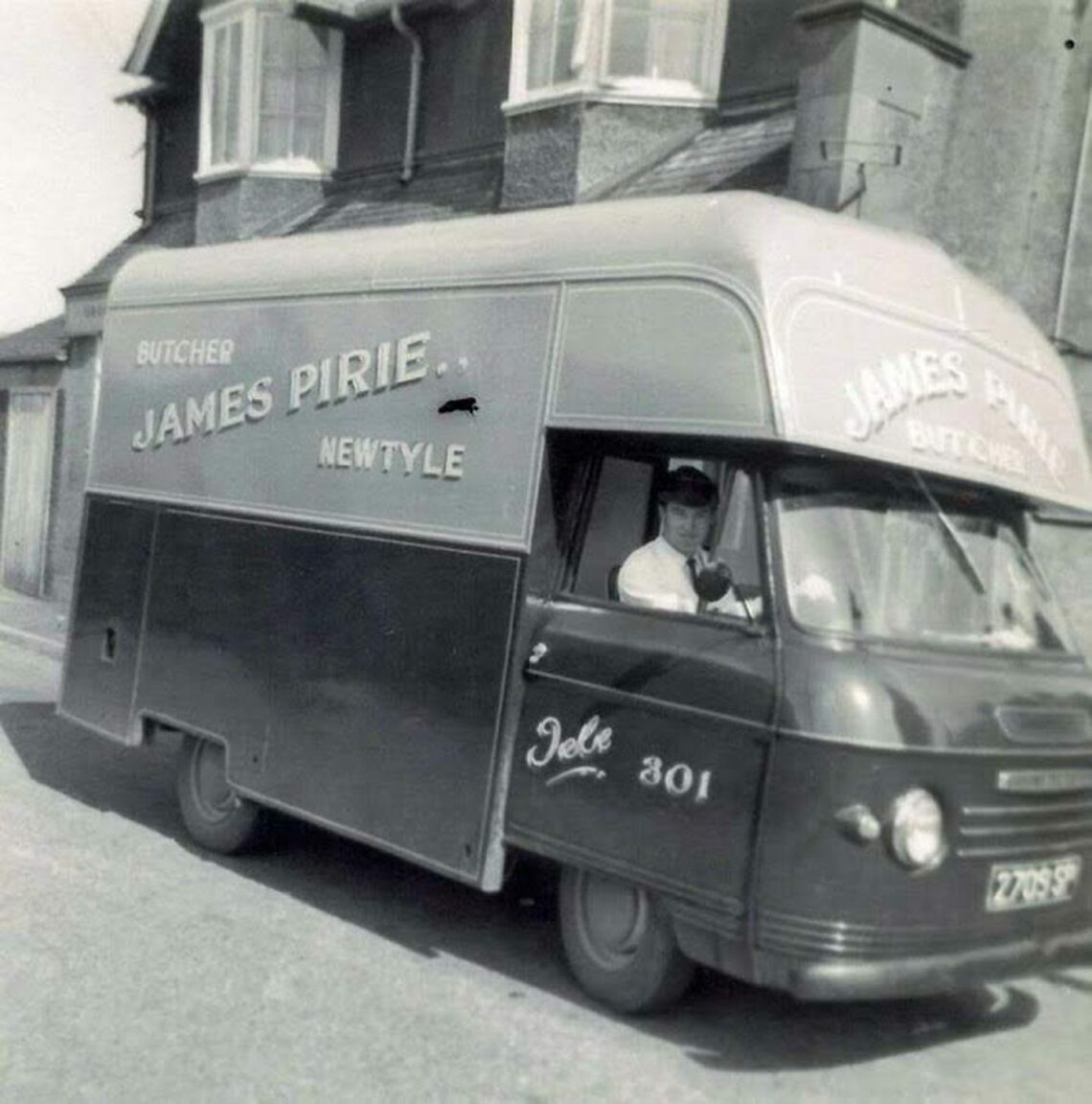 Champion butcher Alan Pirie hangs up his apron after 57 years