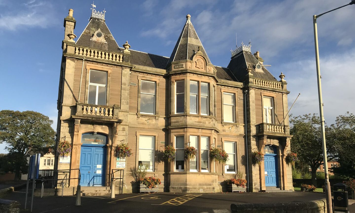 Jail alternative for Dundee gambler who embezzled from charity