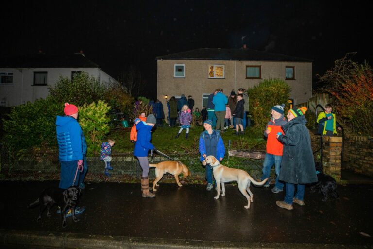 Hundreds welcomed into Perth homes for Advent window walk