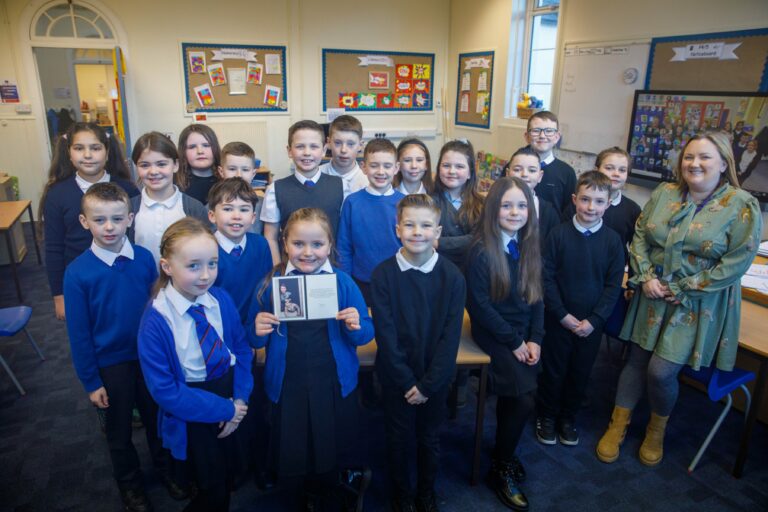 King Charles thanks Lumphinnans Primary for 'thoughtful' letters