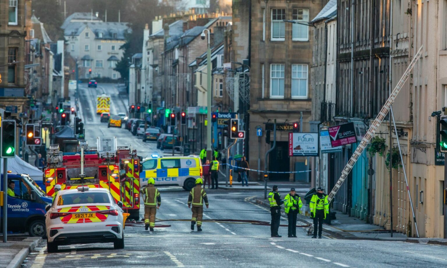 Security expert entered Perth crime scene hotel by open window