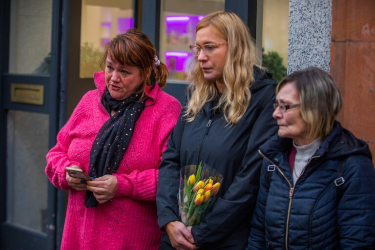 New County Hotel staff visit scene of fatal Perth fire to pay respects