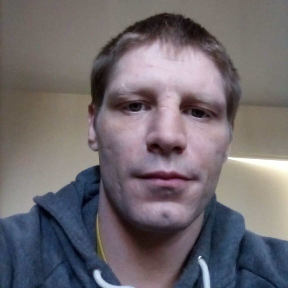 Thug jailed for 'extremely violent' domestic abuse in Arbroath