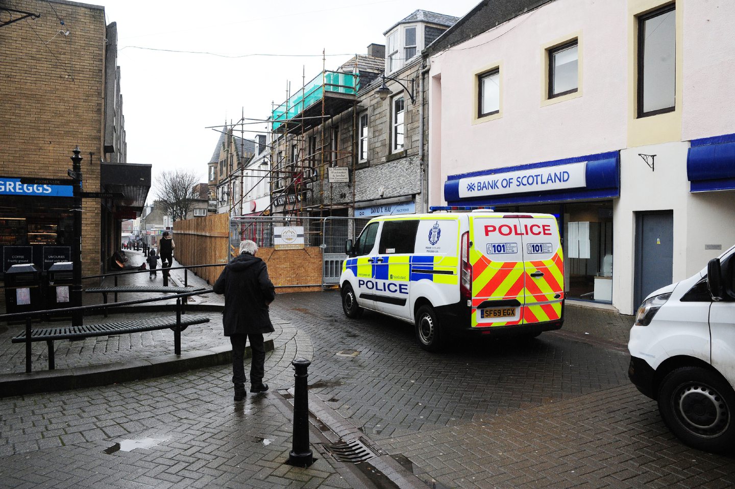 Police probe 'unexplained' death of man on Leven High Street