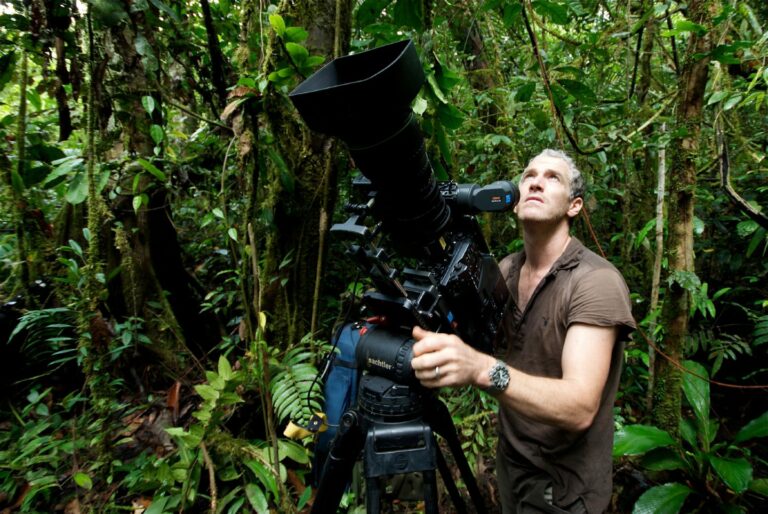 Wildlife cameraman Gordon Buchanan bringing tour to Dundee