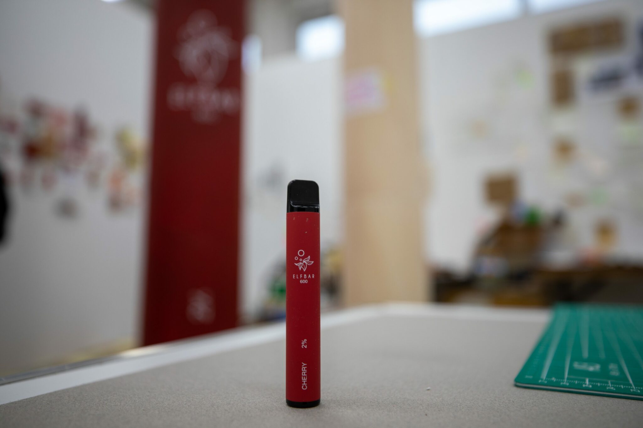 Dundee art student illustrates vape problem with 7ft statues