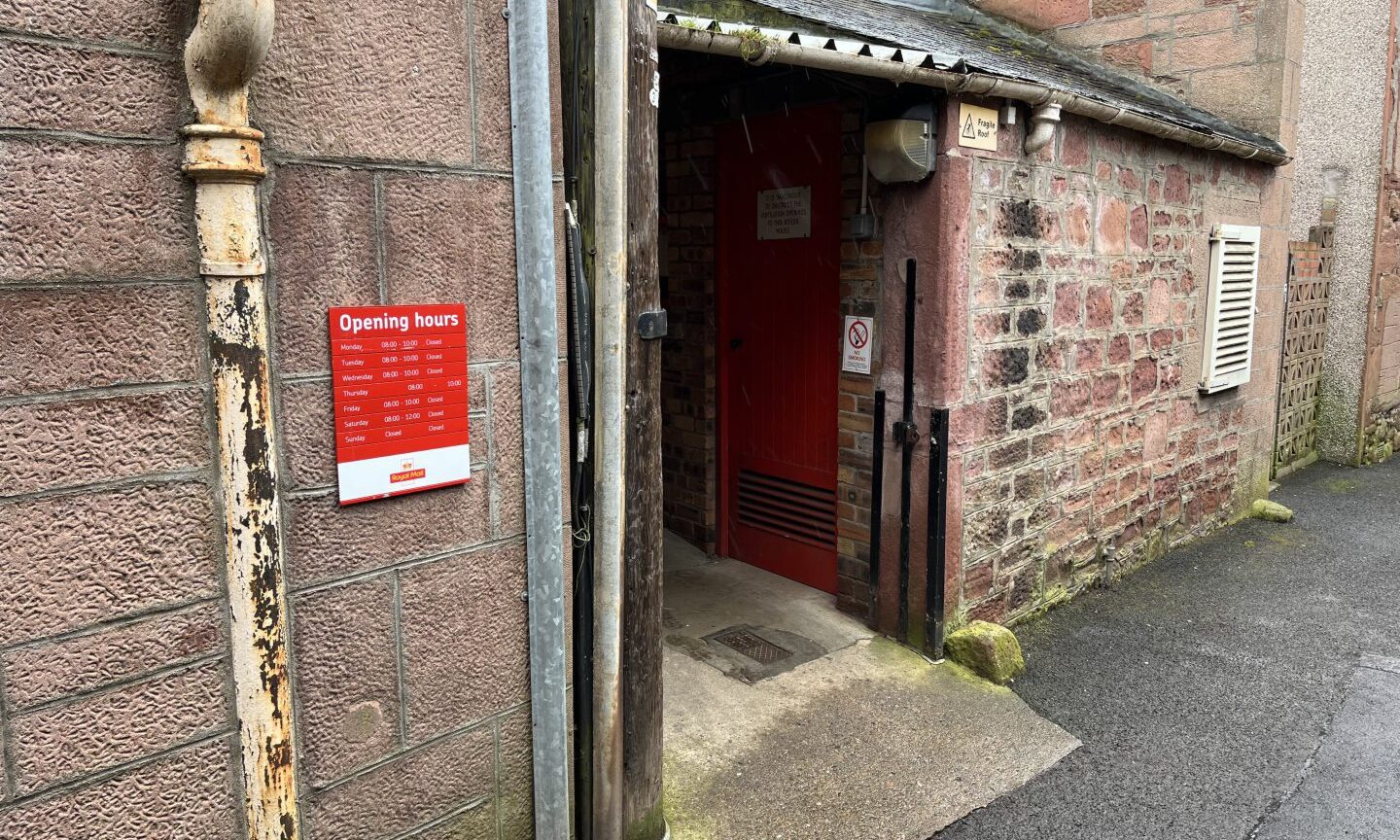 Royal Mail delivery offices in Kirriemuir and Anstruther for sale