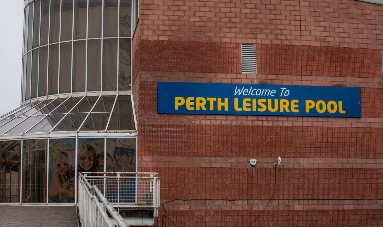 Users unhappy with cleanliness at Perth Leisure Pool