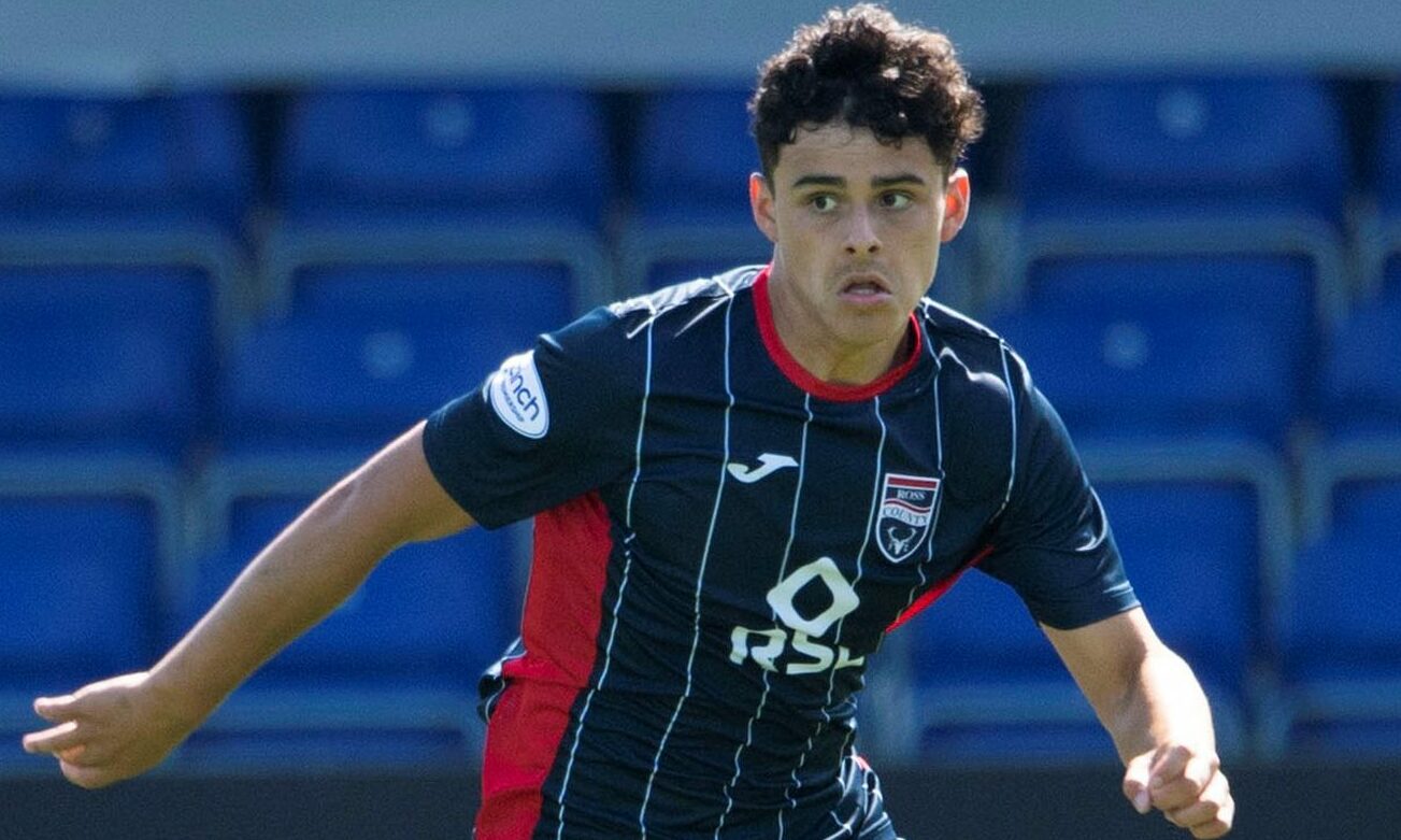 Alex Robertson: Dundee-born Man City kid picked by Australia