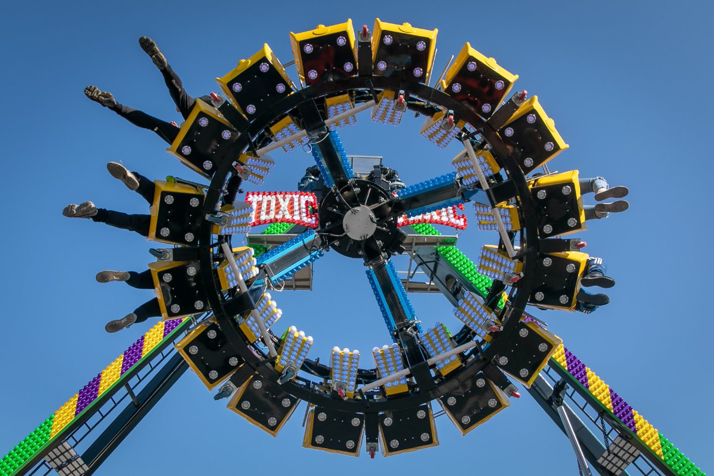 Best pictures as Links Market returns to Kirkcaldy