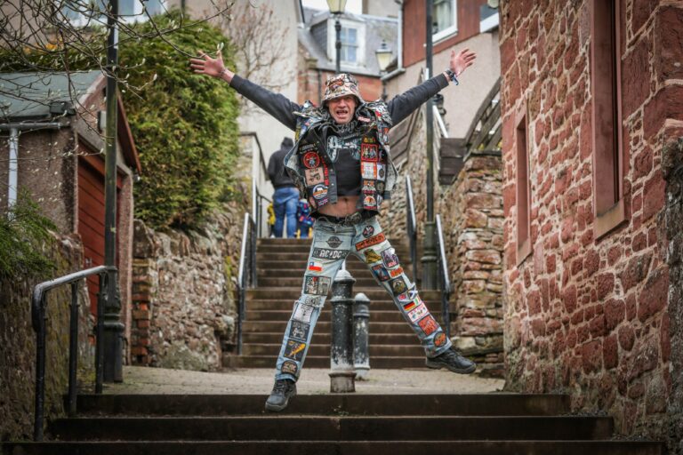 Bonfest rocks Kirriemuir as AC/DC family descend on Angus