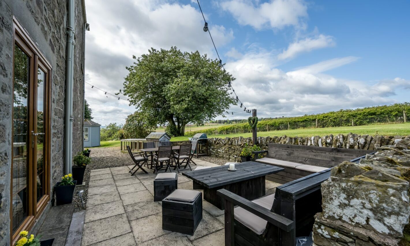 Balruddery Farmhouse: handsome country home near Dundee and Perth