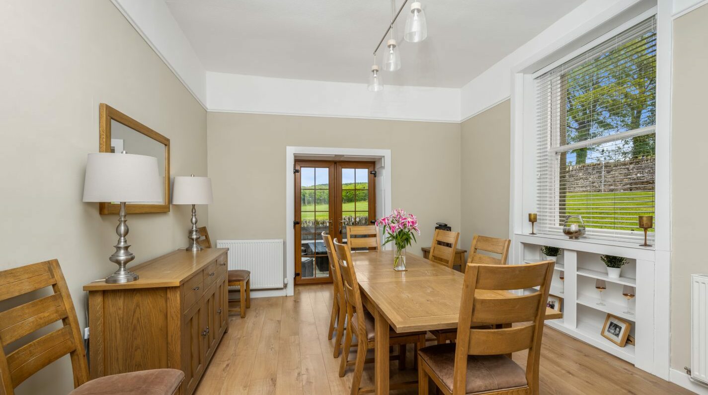 Balruddery Farmhouse: handsome country home near Dundee and Perth