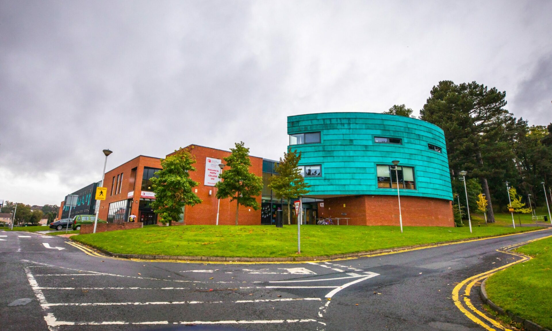 UHI Perth announces 50 job cuts amid £3m deficit
