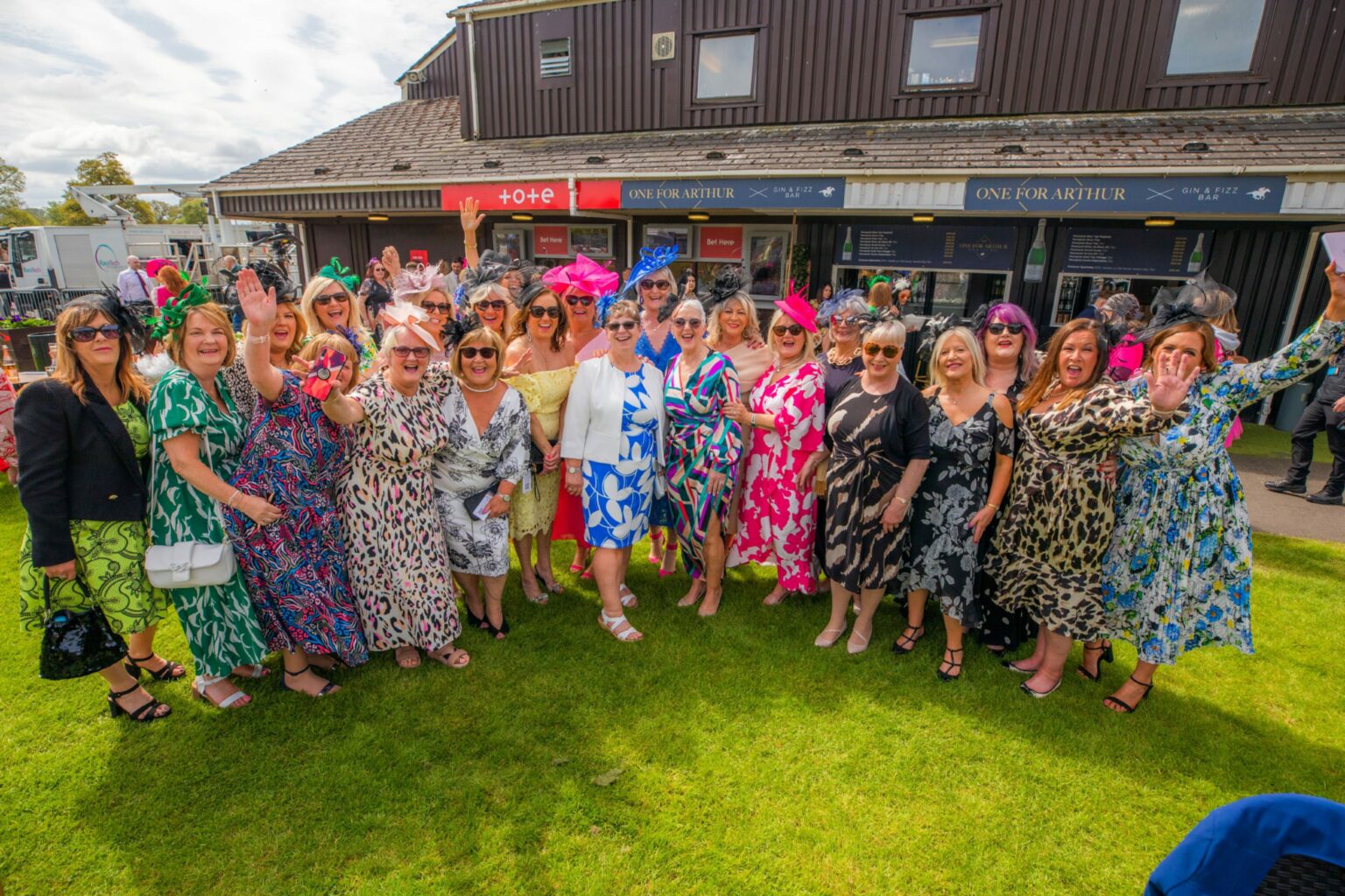 Best pictures as thousands enjoy Ladies' Day at Perth Racecourse
