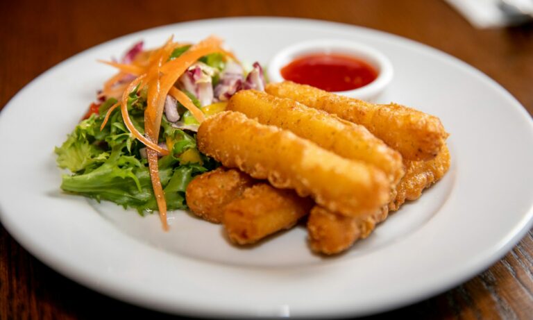 Restaurant review: Take a summer stroll from Perth to Scone Arms