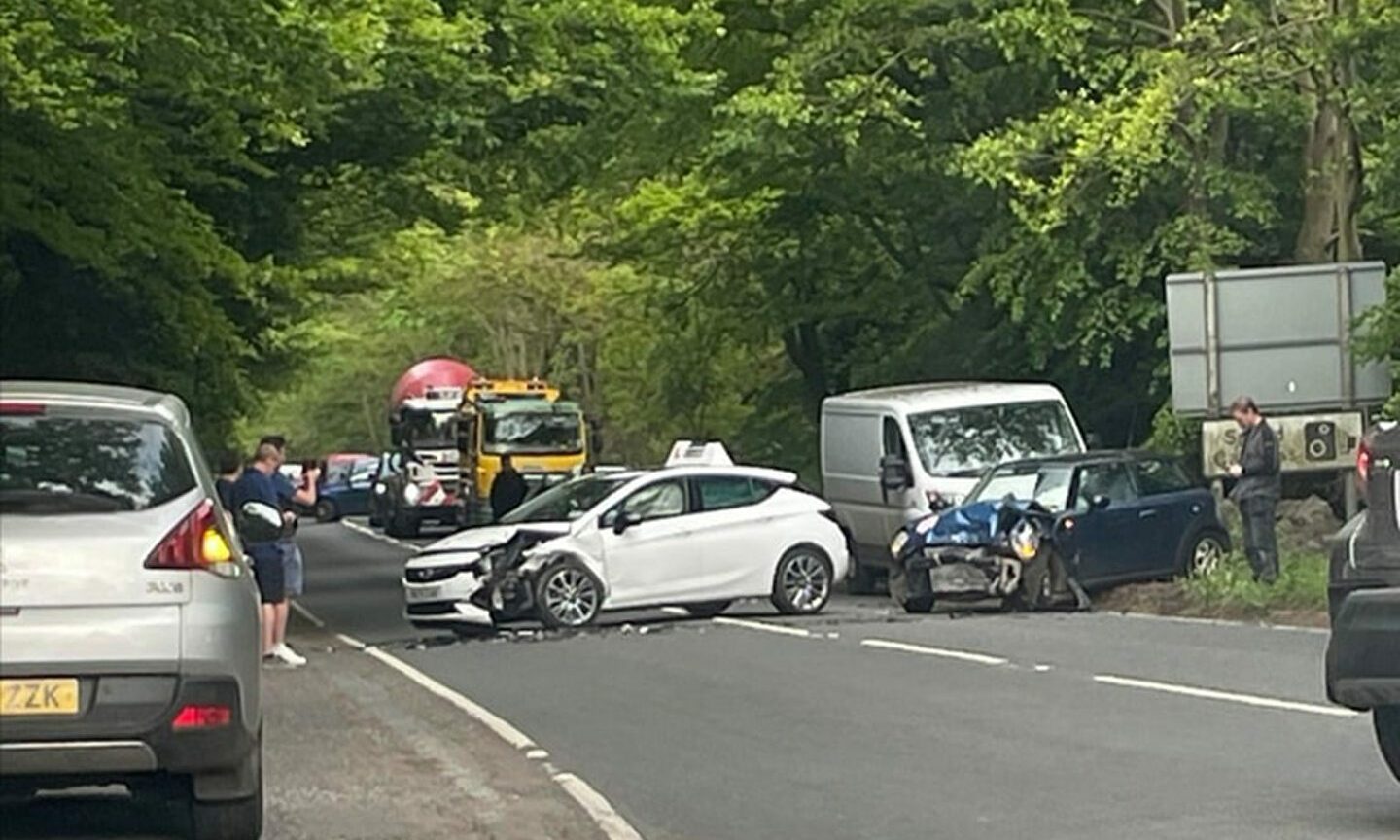 Police respond to three-vehicle crash at Cupar roundabout - The Courier