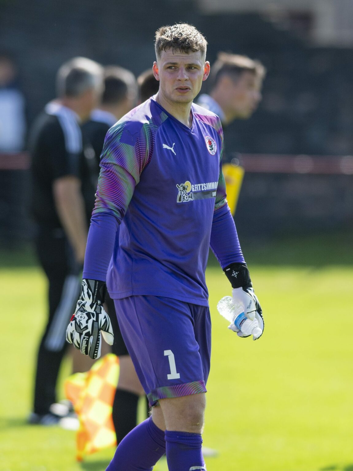Ali Adams keep to make Championship grade with Arbroath at 31