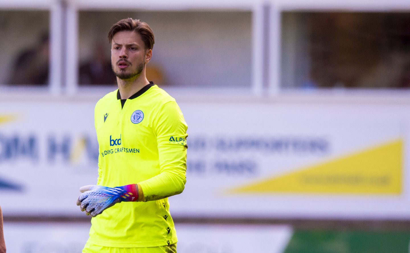Kevin Dabrowski: Raith Rovers confirm signing of ex-Hibs keeper