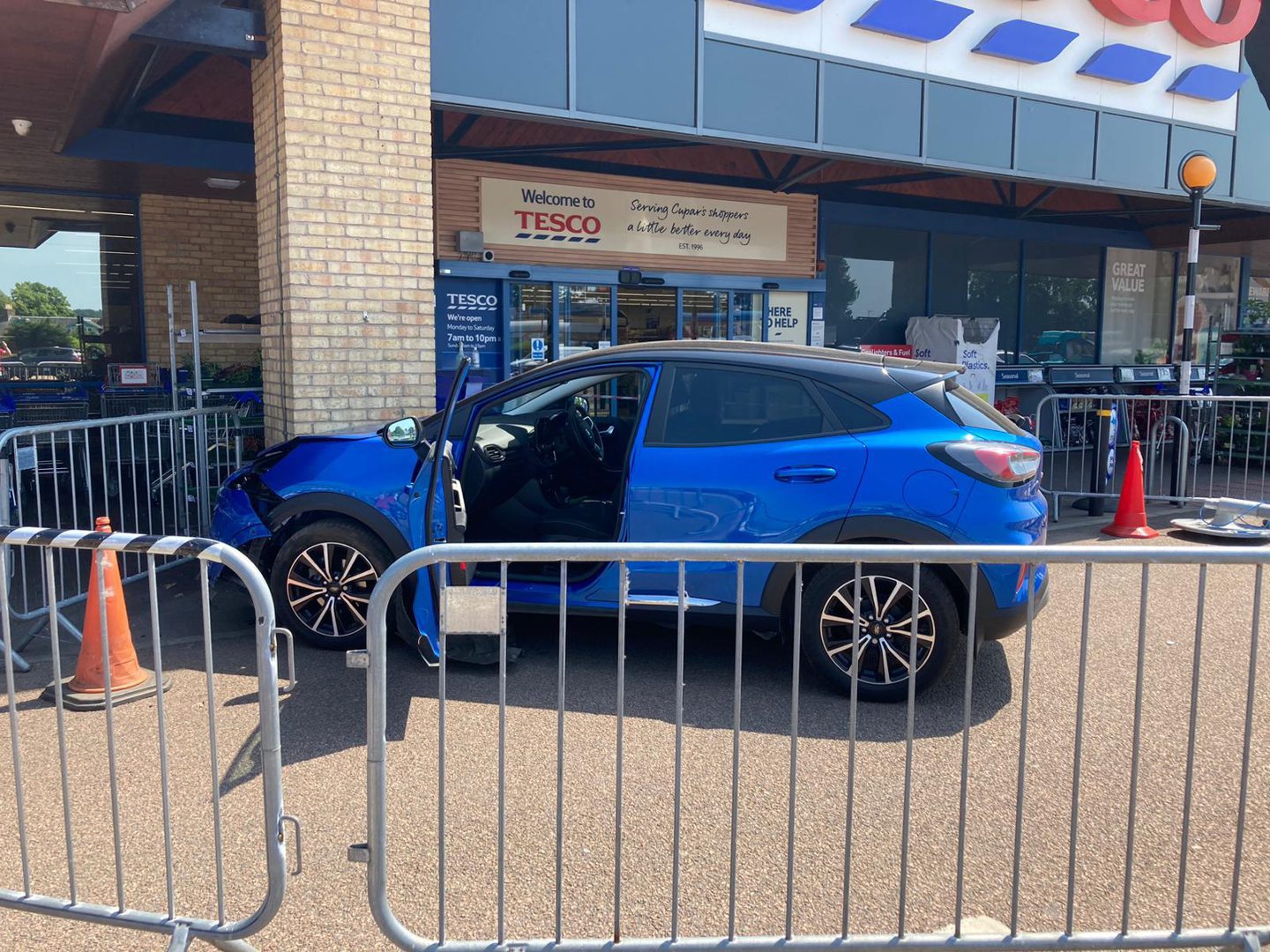 Emergency services attend Cupar Tesco after car crashes into wall