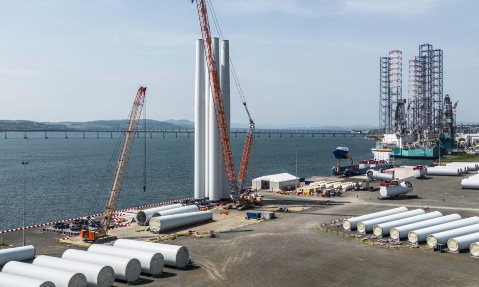 Construction of 90-metre wind turbine towers at Port of Dundee