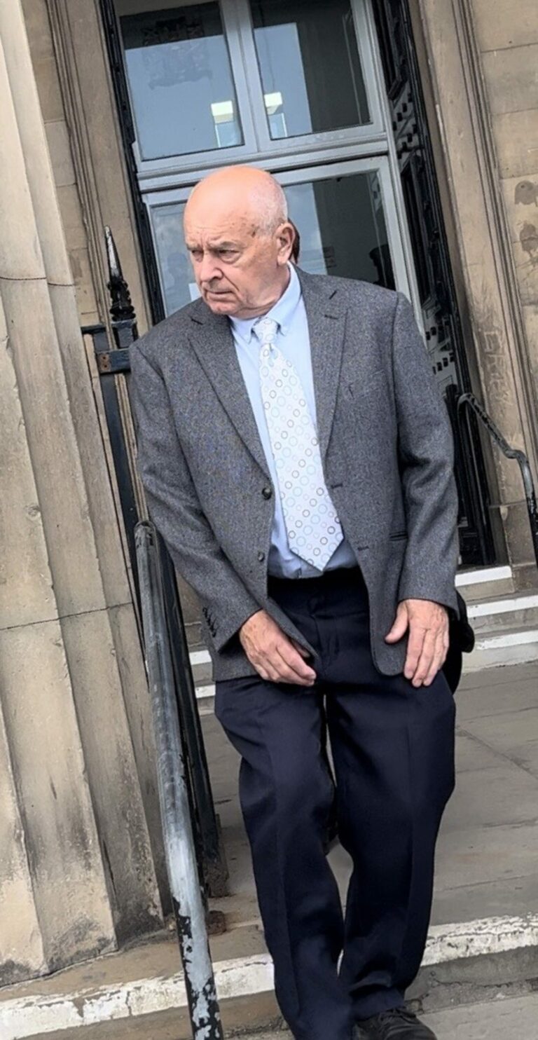 Driver told cop he was 'overcome' by heat before Perthshire smash