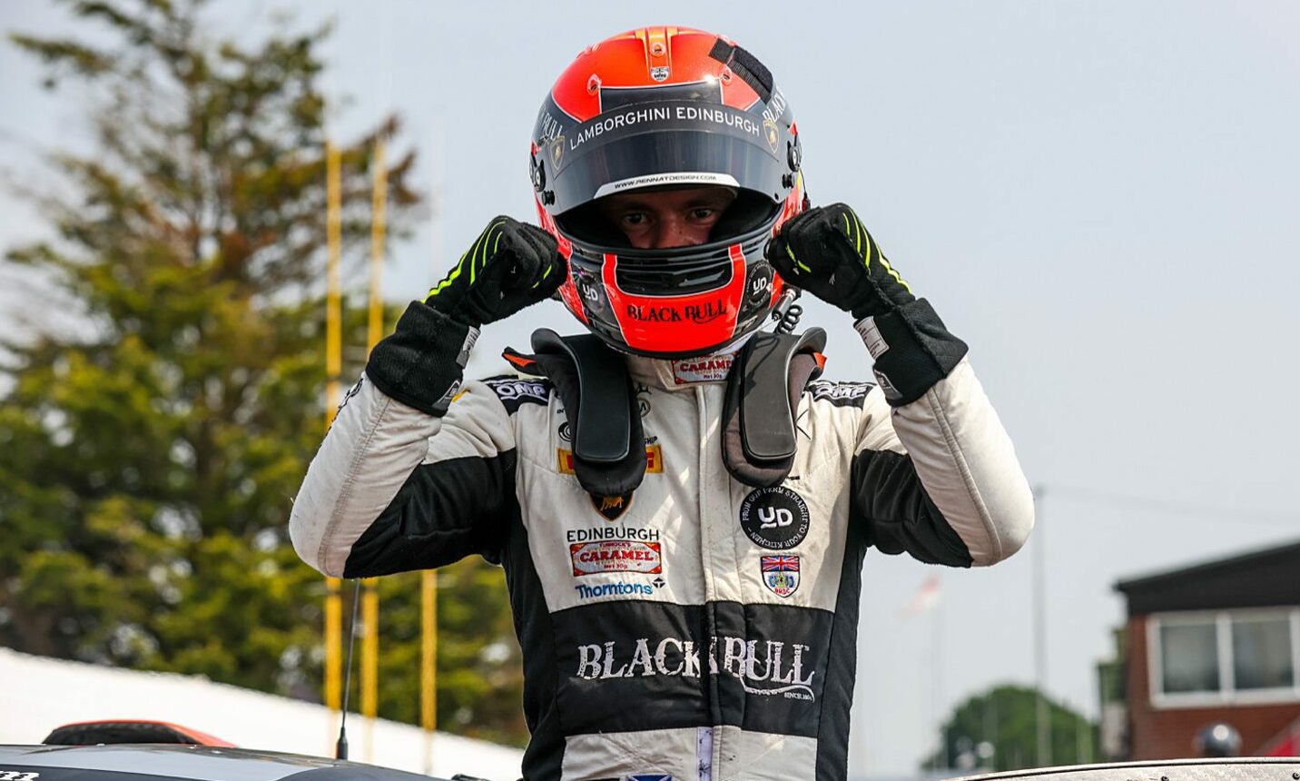 Blistering Mitchell shines in sunny Snetterton lights-to-flag win