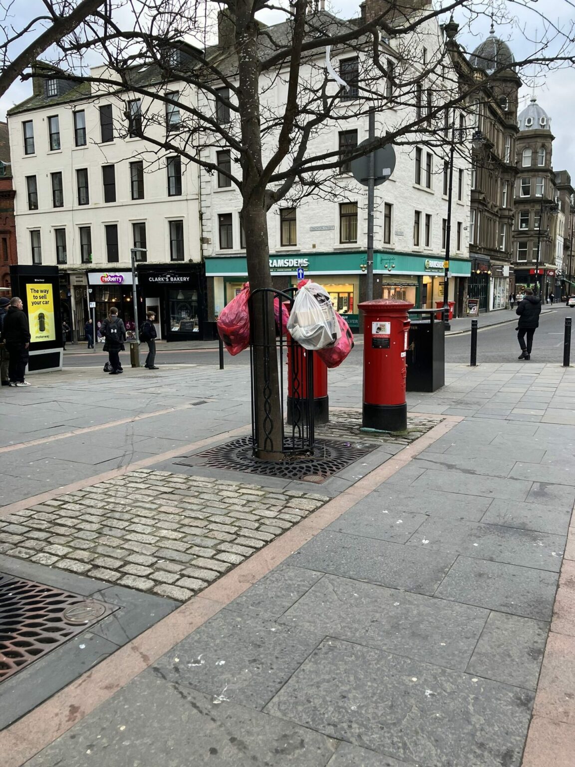 Ex-MSP Jenny Marra hits out at mess on Dundee streets