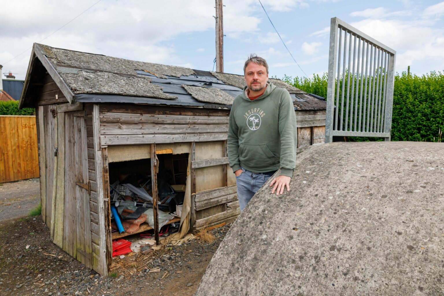 Dad calls for demolition of abandoned Markinch sheds