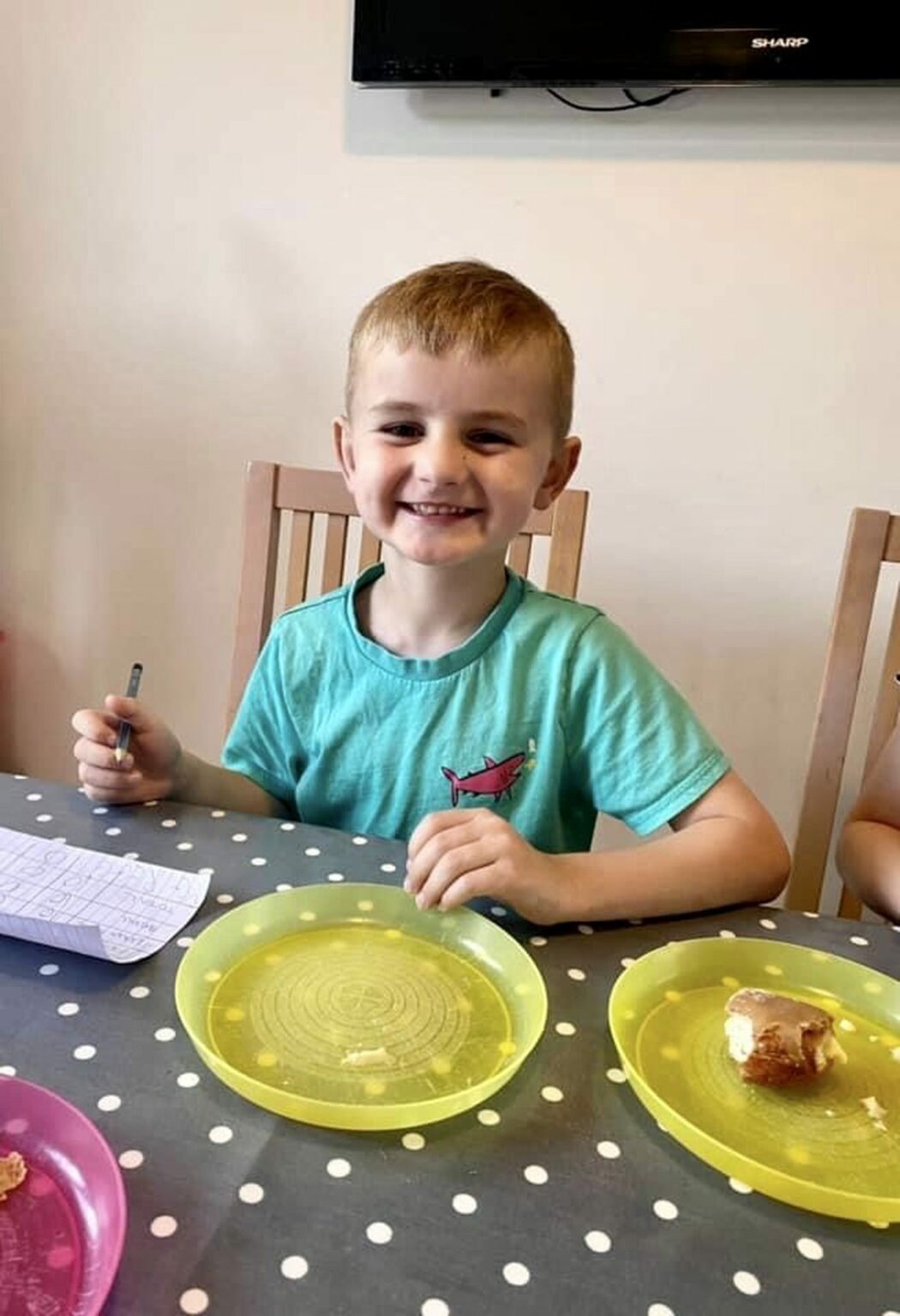 Perth's best doughnut: Dad says children helped review go viral