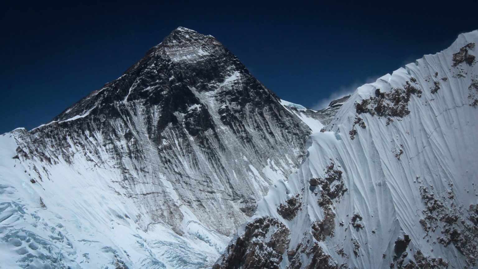 Mount Everest first ascent celebrated with Perth RSGS tours
