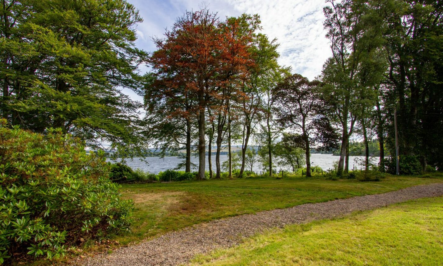 Lochside Lintrathen house has wonderful setting and secret turret
