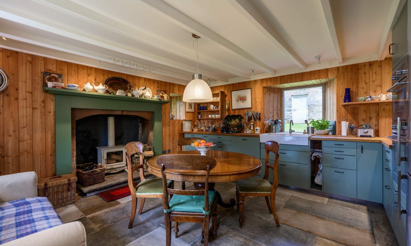 Stunning Glenisla cottage has 19.5 acres and beautiful lochan