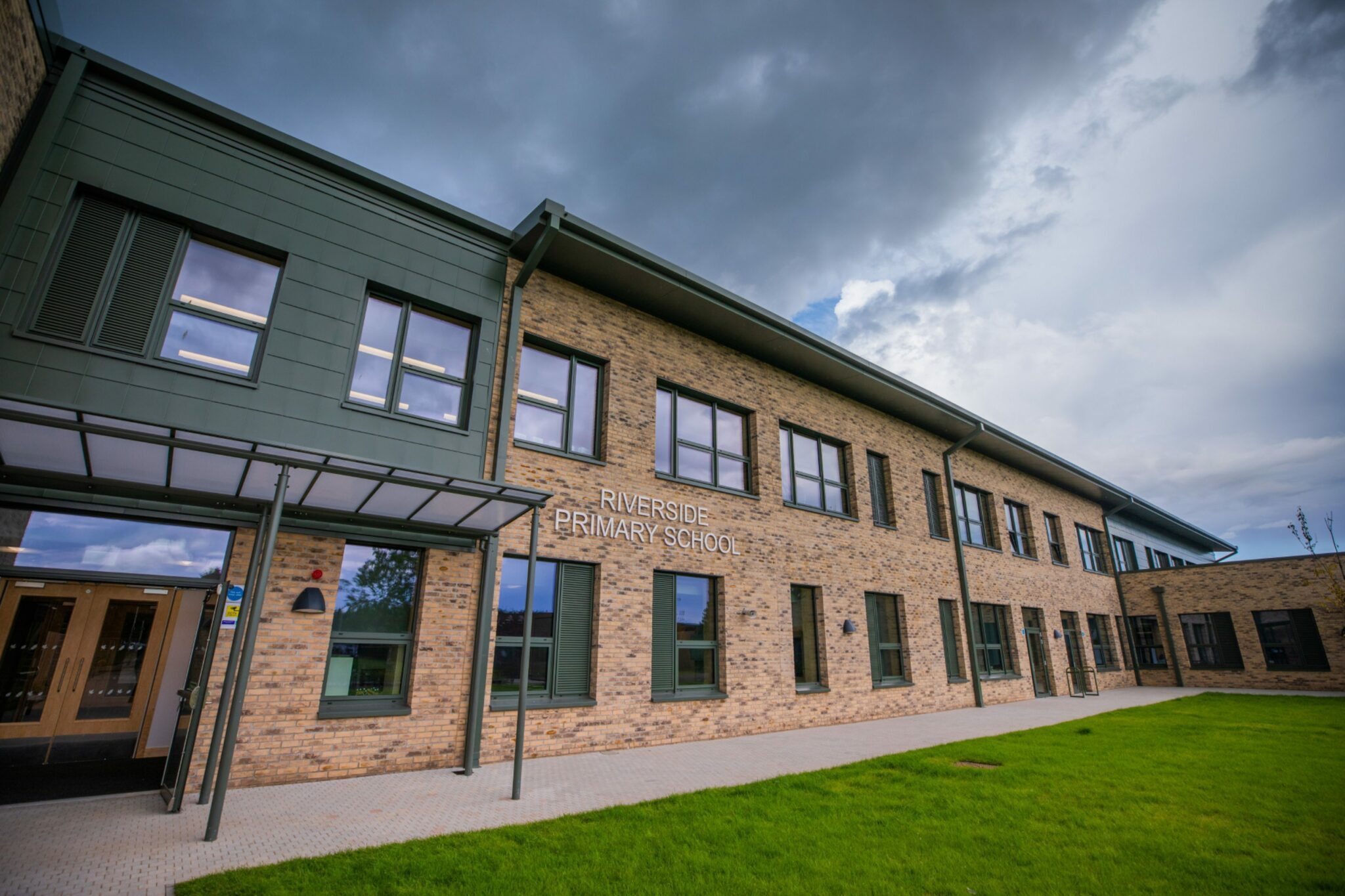 End of an era as Perth's North Muirton Primary School demolished