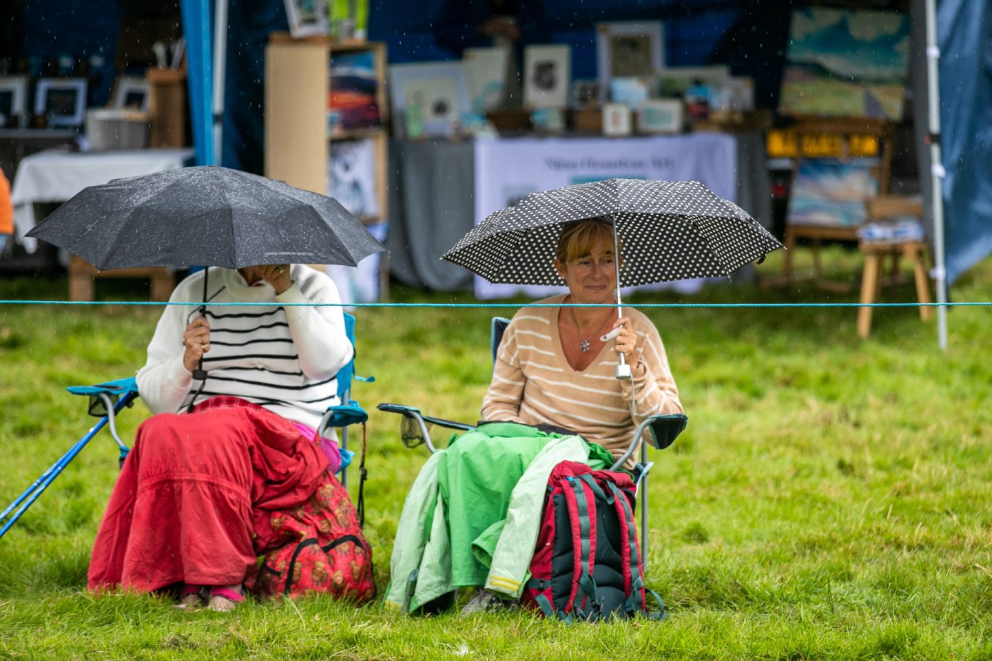 Cortachy Highland Games crowd honour late Lord Airlie