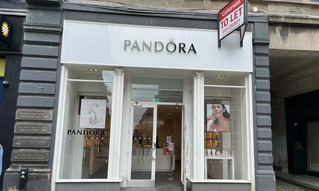 Pandora to close Dundee High Street branch for Overgate move