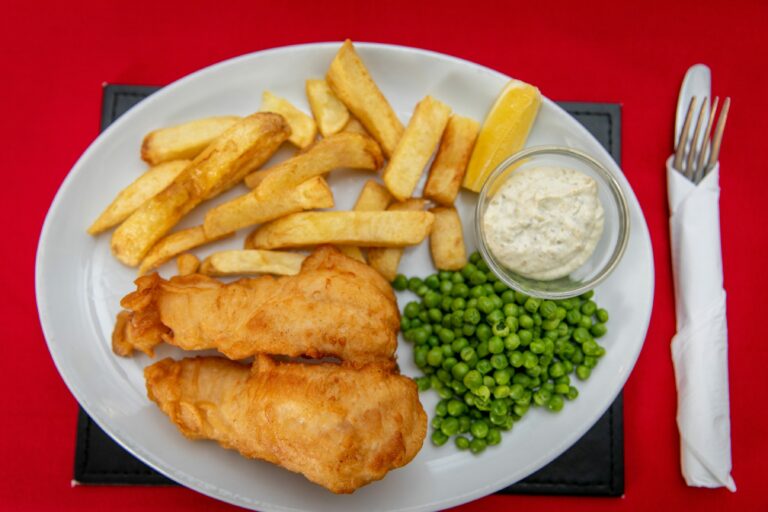 Super service & perfect pub grub at Railway Tavern in Strathmiglo