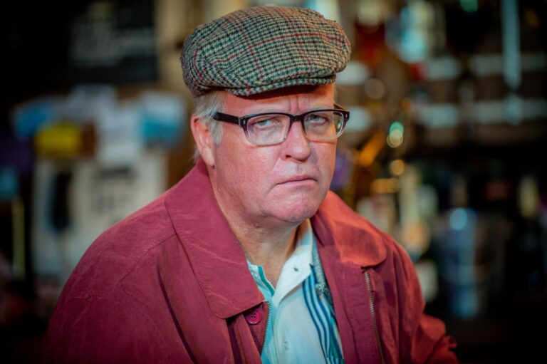 Still game: 'Winston' enjoys pint with fans at popular Perth pub