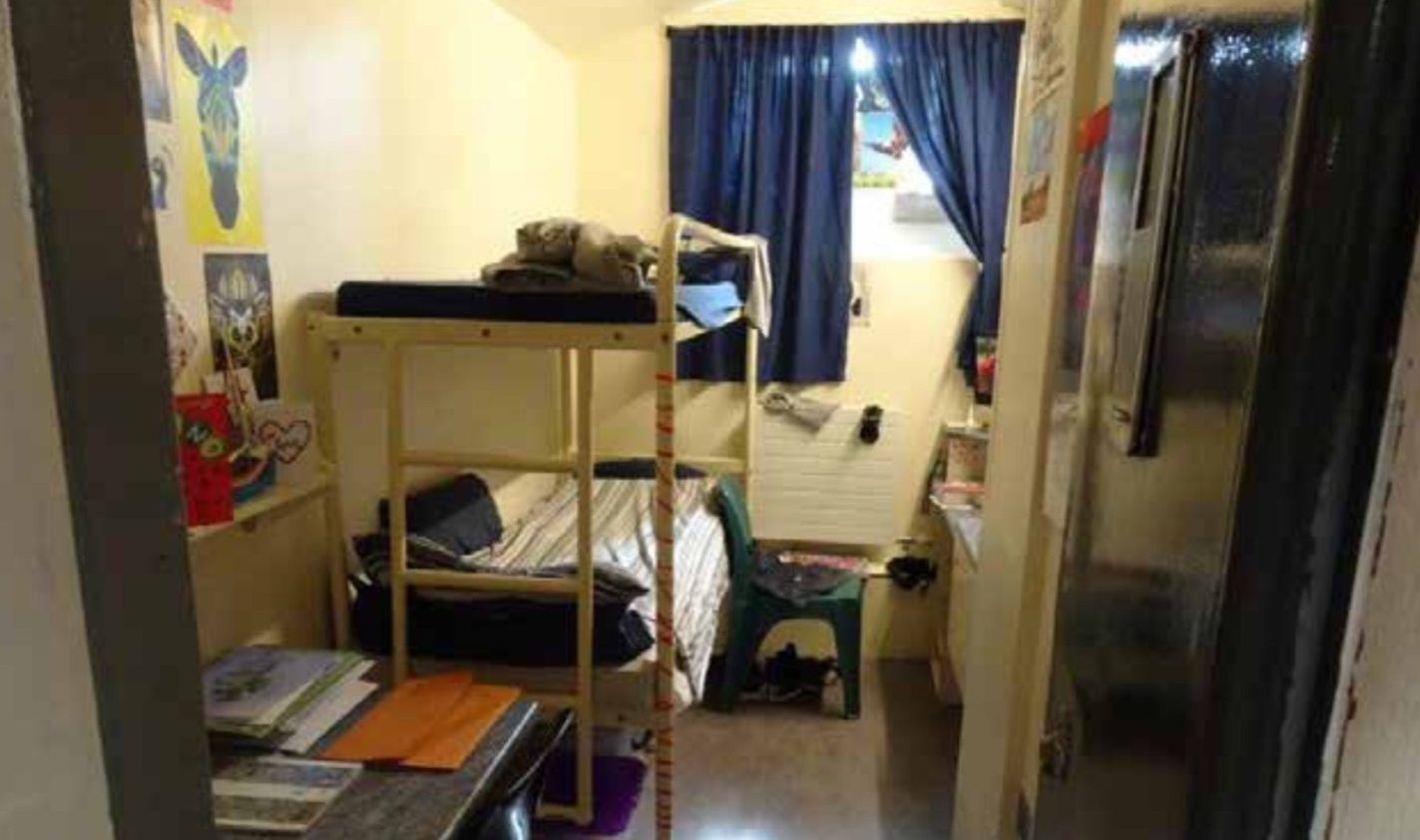 Extra time for killer inmate after 'tiny' mobile found in Perth cell