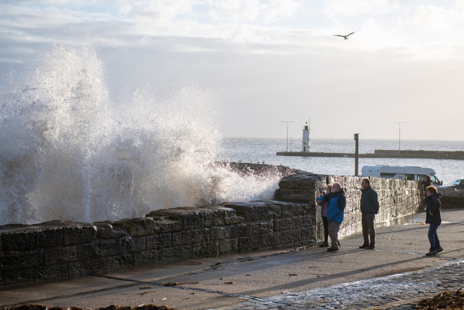 Pictures and video show powerful 4.8m tidal surge along Fife coast ...