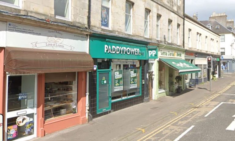 Betting shop Paddy Power in Perth shuts
