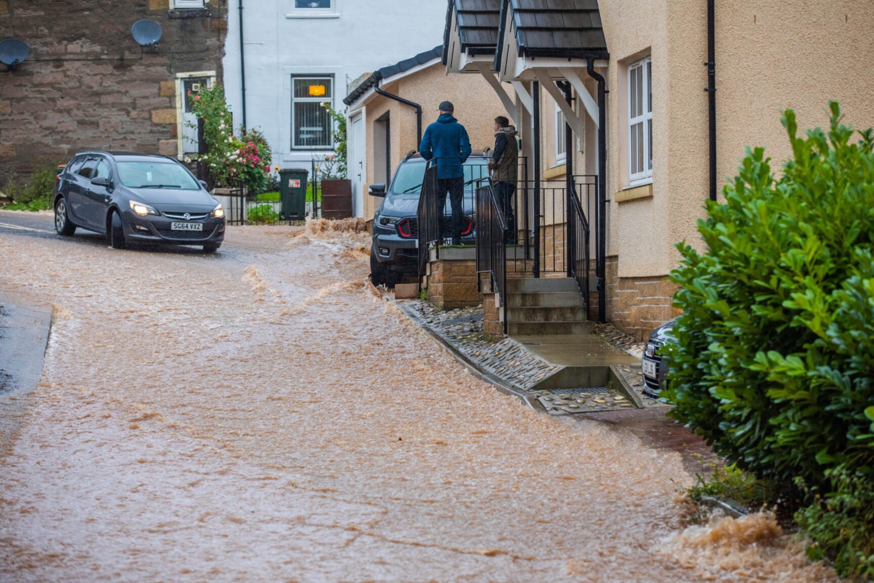 Perth flood advice: Residents urged to take free home checks