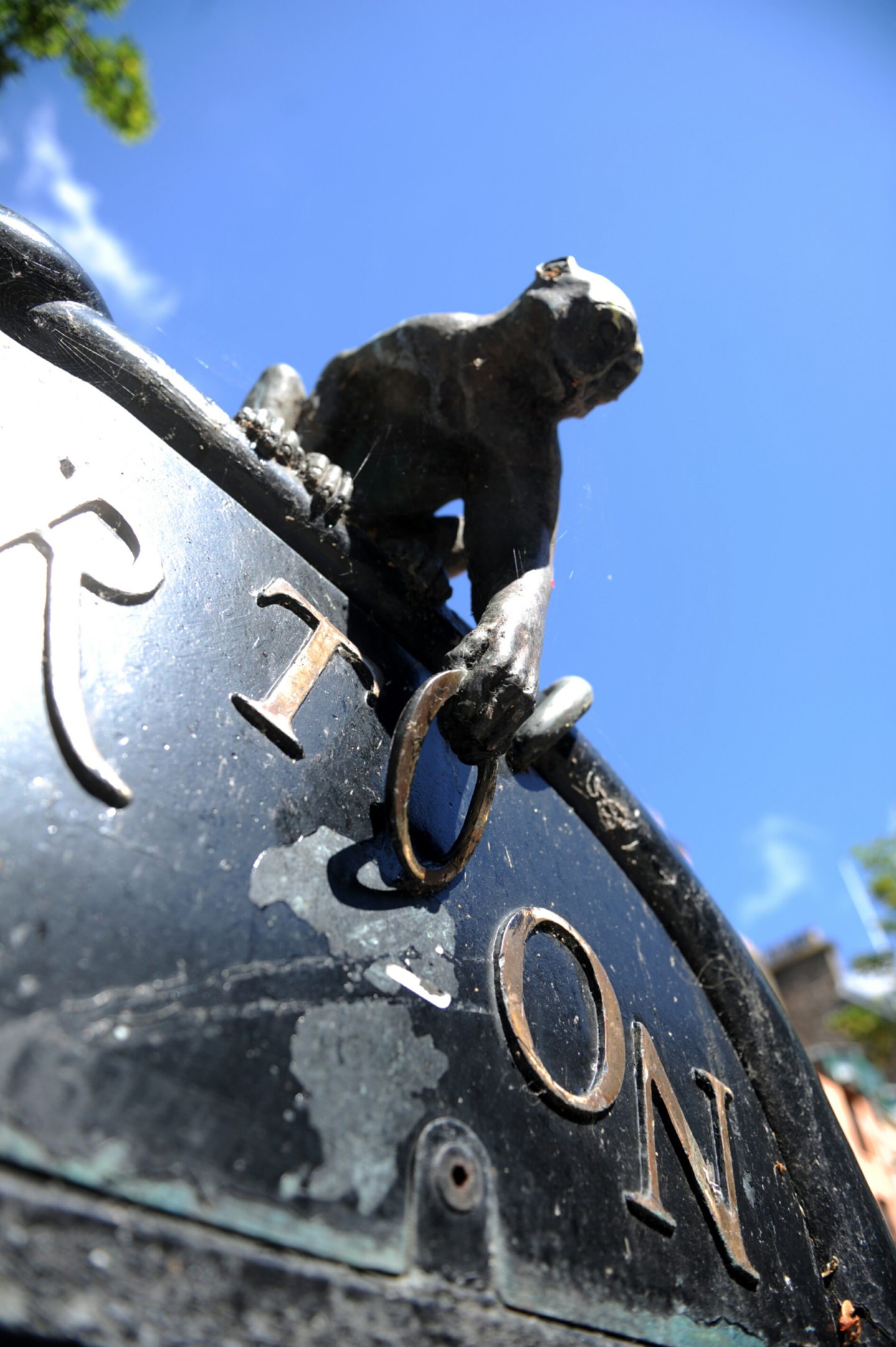 11 weird and wonderful statues in Dundee