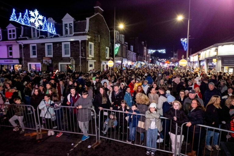 Best pictures as Broughty Ferry Christmas lights switched on
