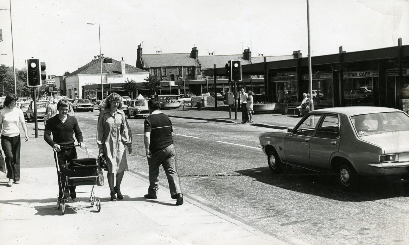 Pictures of Monifieth in 1980s recall station blazes and library battle
