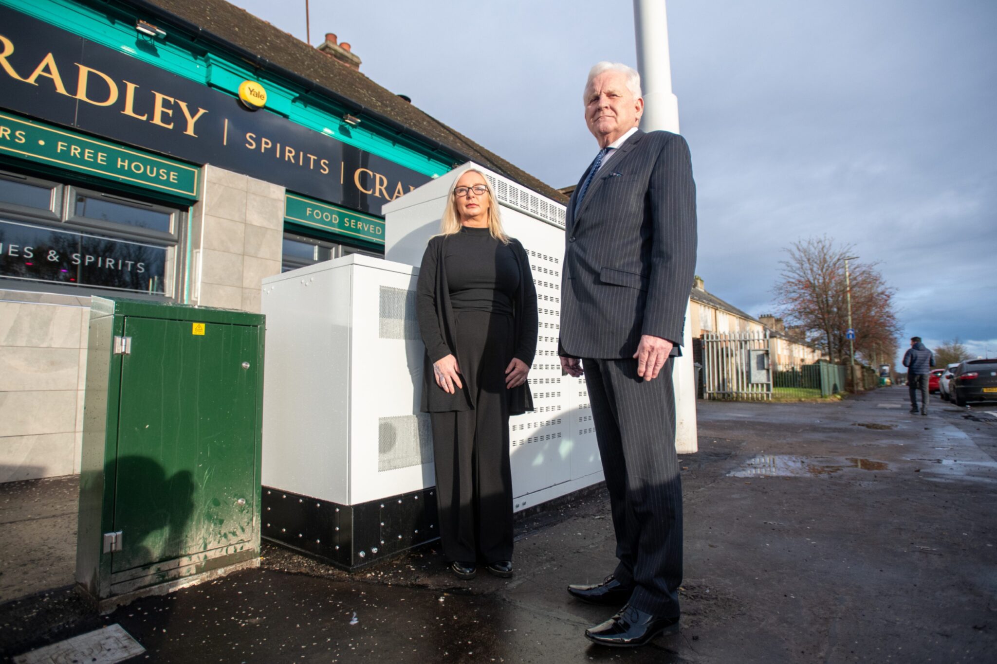 Craigie Bar: Dundee pub boss rages over huge phone mast