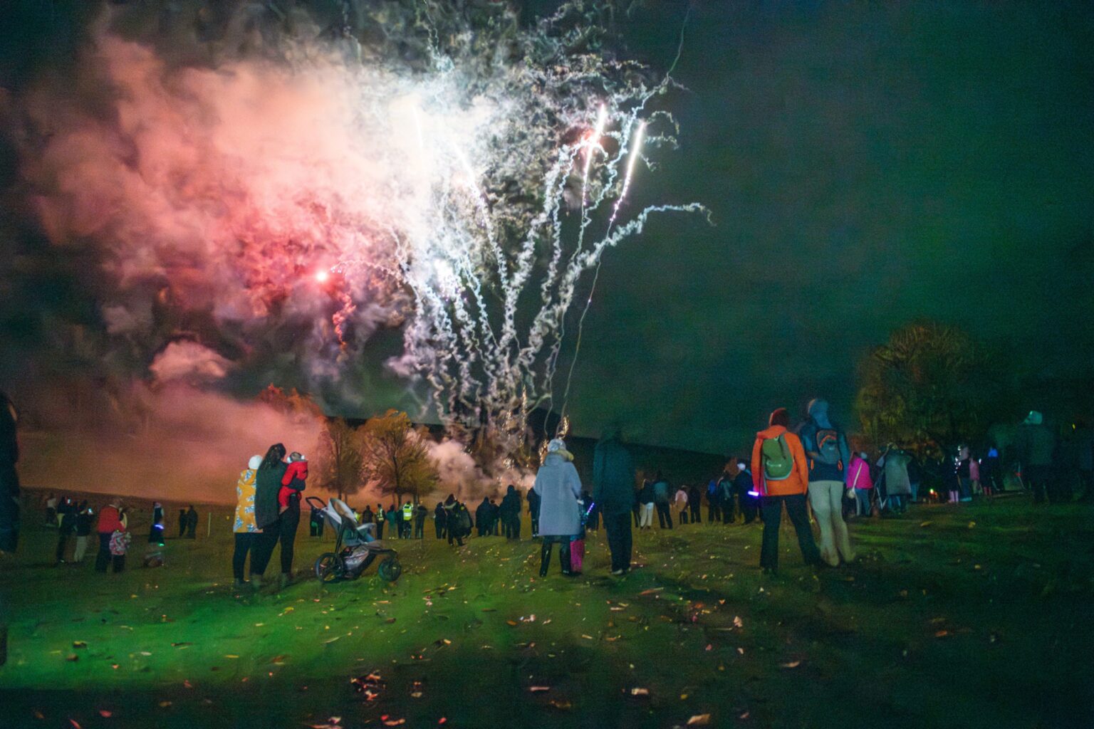 Cupar fireworks: Best pictures of a cracking night