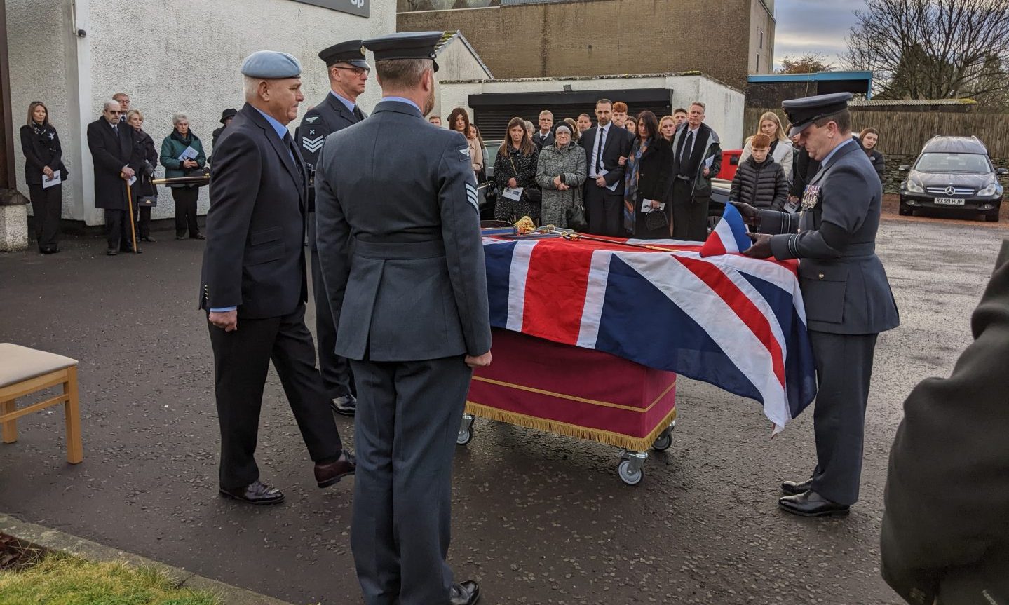 RAF tribute at retired Dundee English teacher Alastair Allan funeral